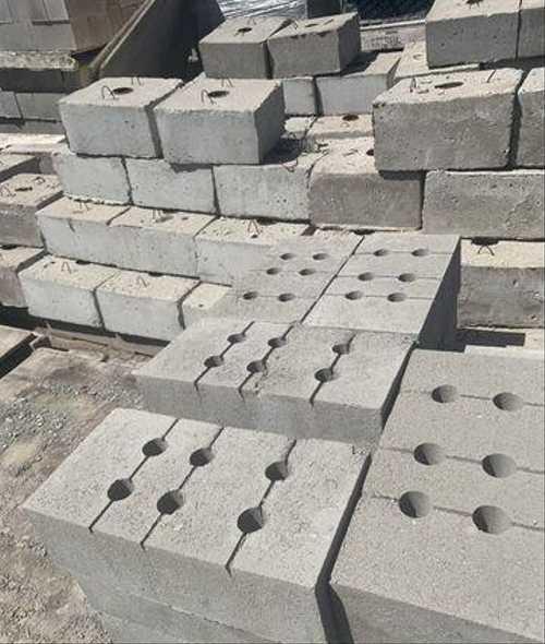 Блоки для временных ограждений бетонные
