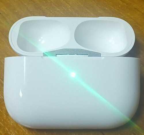 Зарядный кейс airpods неоригинал