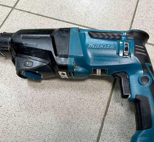 Перфоратор Makita HR2610 (оригинал )