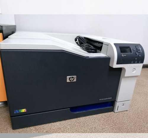 Принтер HP Hp Color Laserjet Cp 5225