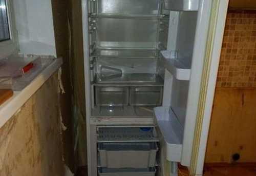 Холодильник indesit рабочий