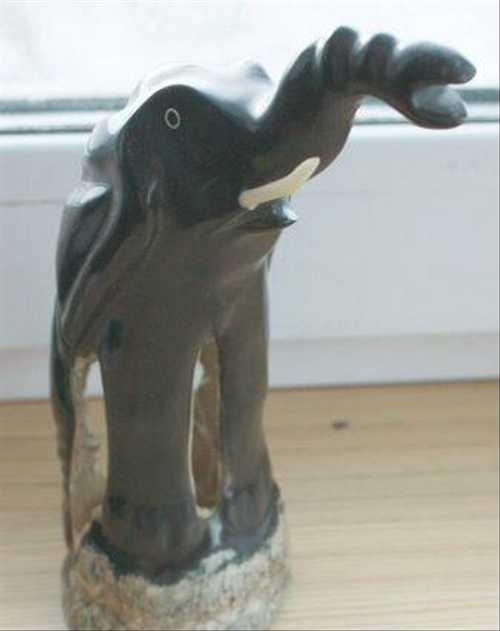Фигурка слона из рога (сувенир)