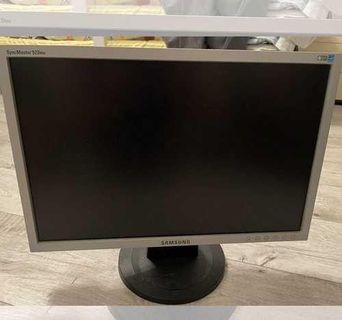 Монитор Samsung 920NW, ViewSonic VA703B