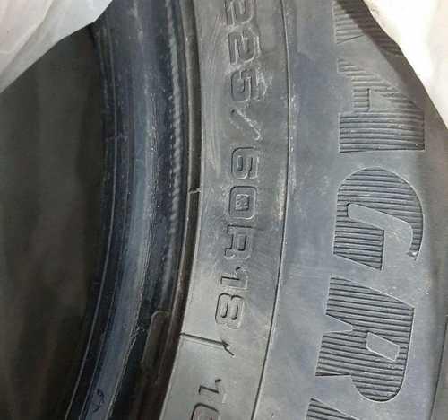 Goodyear UltraGrip Arctic 2 SUV 225/60 R18 104T