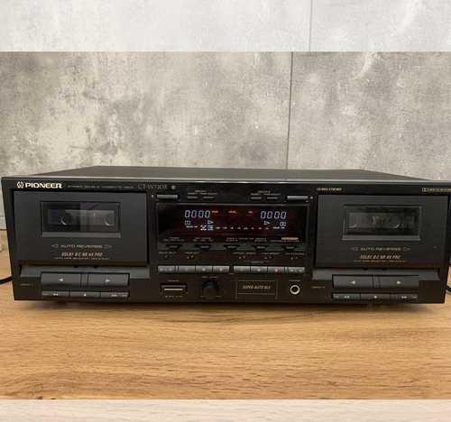 Дека кассетная Pioneer CT-W720R