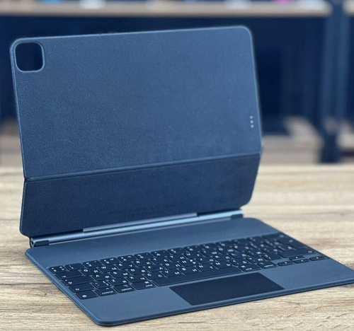 SMART keyboard folio iPad pro 12.9 M1 M2