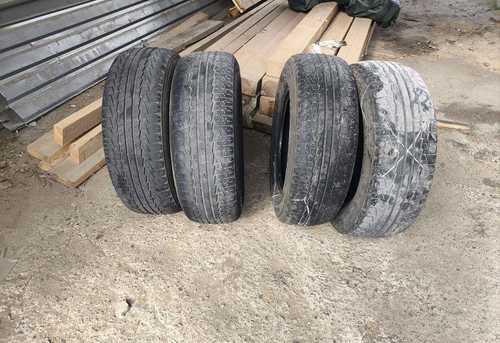 Kumho Road Venture ST KL11 235/65 R17 104H