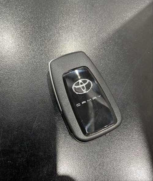 Ключ Toyota Camry V70 (Тойота Камри ) 14fcc