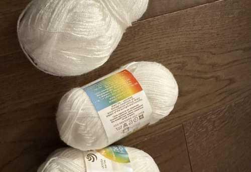 Пряжа для вязания белая
