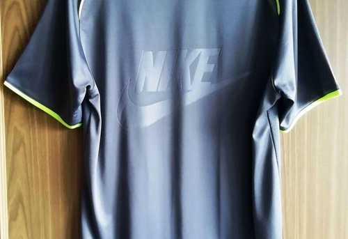 Спортивная футболка Nike размер М