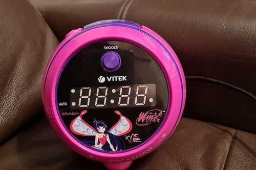 Радиочасы Vitek Winx