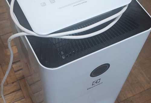 Осушитель воздуха Electrolux edh-25l