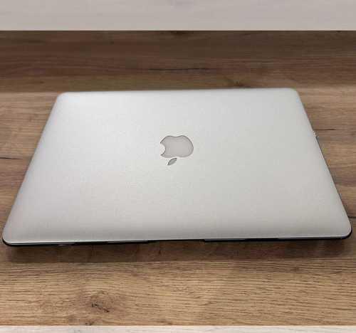 Apple macbook air 13 early 2015