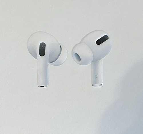 Коробка от AirPods Pro