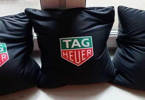 Подушка с 2х сторонним лого tag heuer