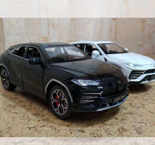 Lamborghini urus металлическая модель 1:24