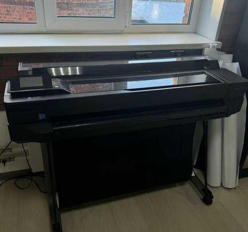 Продам Плоттер hp designjet t520