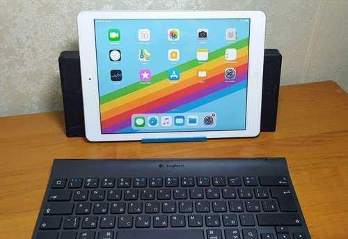 iPad Air Wi-Fi 16 Gb Идеальный + клавиатура