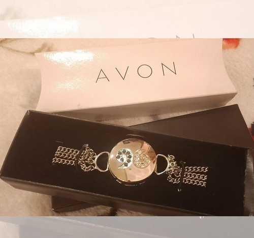 Часы женские кварцевые Avon