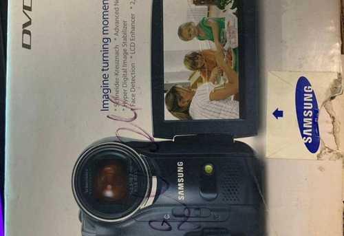 Видеокамера Samsung VP-DX205I