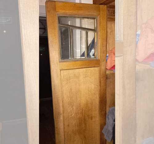 Старинный шкаф