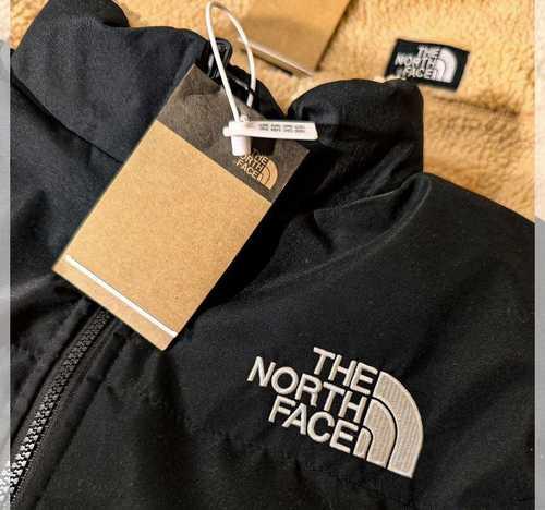 Тёплая Куртка The North Face новая