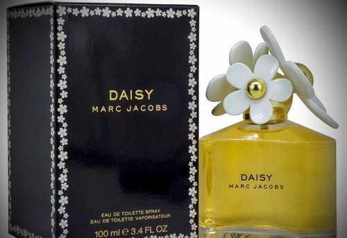 Marc Jacobs Daisy