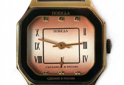 Винтажные часы Победа СССР 1990е Pobeda ZiM 2602