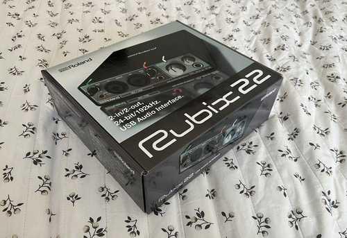 Roland Rubix 22