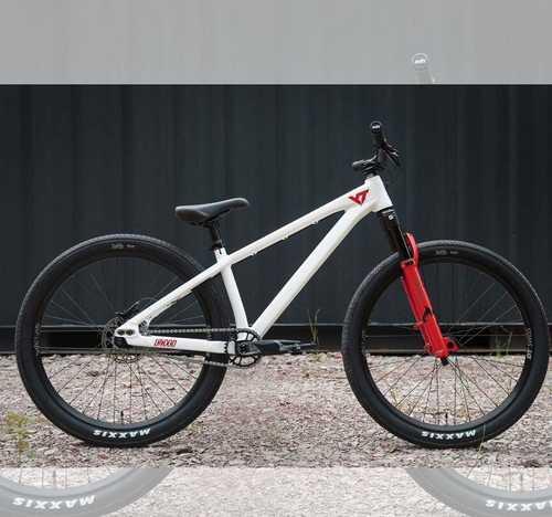 Велосипед для дерта YT industries dirt love 2025