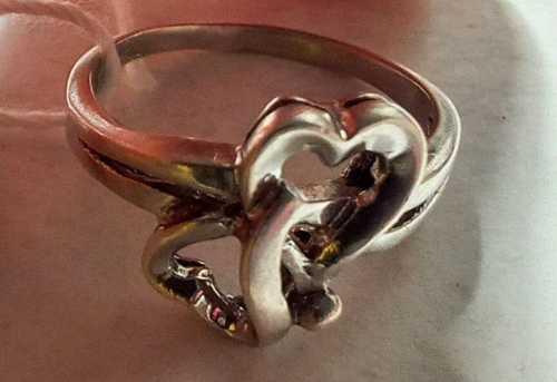 Кольцо серебряное 6,5 два сердца