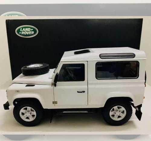 Модель автомобиля Land Rover 1/18