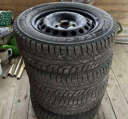 Bridgestone Ice Cruiser 7000 185/65 R15