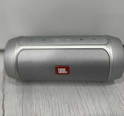 Портативная колонка jbl