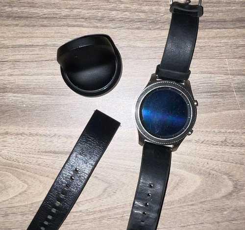 Часы samsung Gear s3