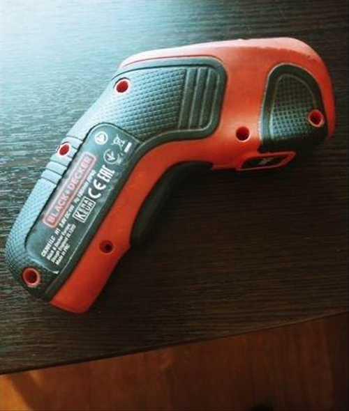 Аккумуляторная отвертка Black & Decker CS3651LC