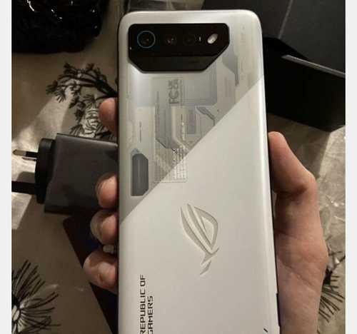 Asus ROG Phone 7, 12/256 ГБ