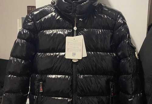 Пуховик moncler