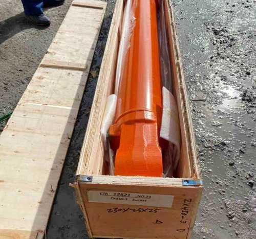 Гидроцилиндр ковша Hitachi YA00044323