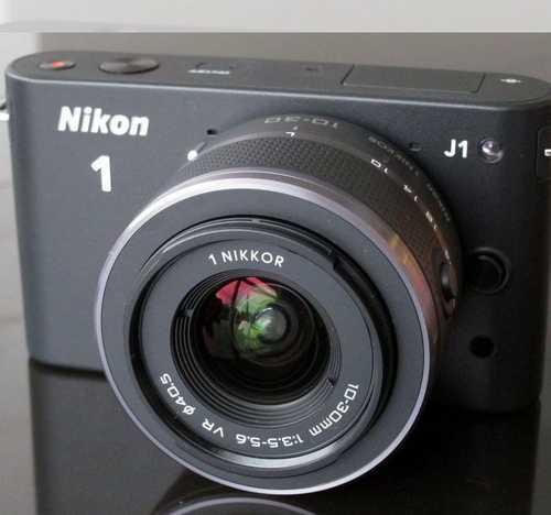 Фотоаппарат Nikon 1 J1, заводской комплект