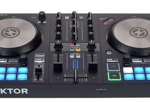 Native Instruments Traktor Kontrol S2Mk3