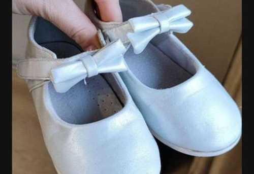 Туфли для девочки 24 размер