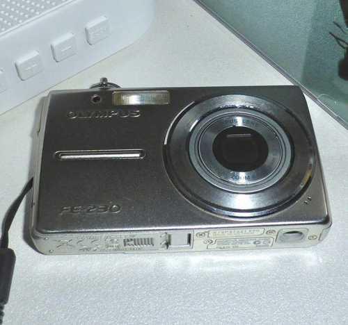 Цифровая мыльница Olympus FE-230 (2007)