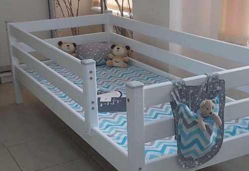 Кровать детская в наличии из массива