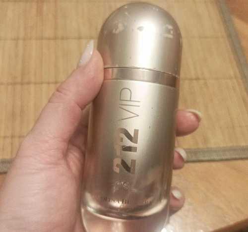 Carolina Herrera 212 VIP пустой флакон