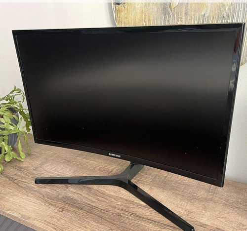 Монитор Samsung 23.5" C24RG50FQI