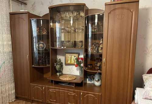 Стенка в гостиную / сервант