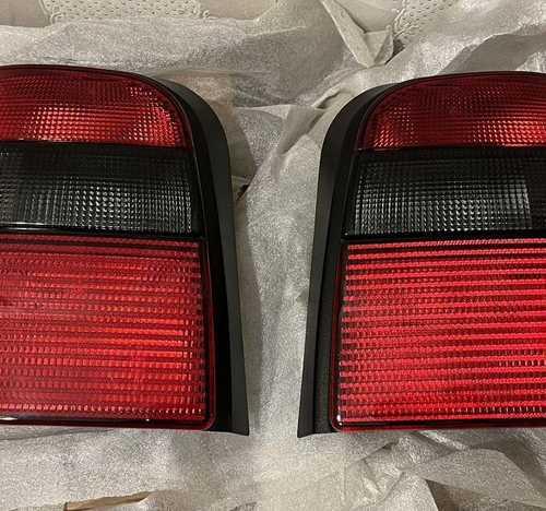 Skoda Felicia задние фонари оригинал новые