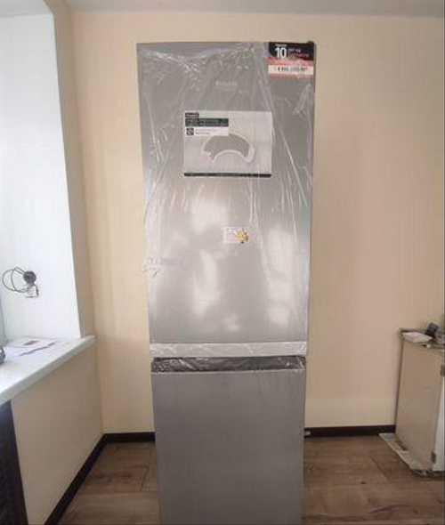 Холодильник Hotpoint-Ariston HTS4180S(серебристый)