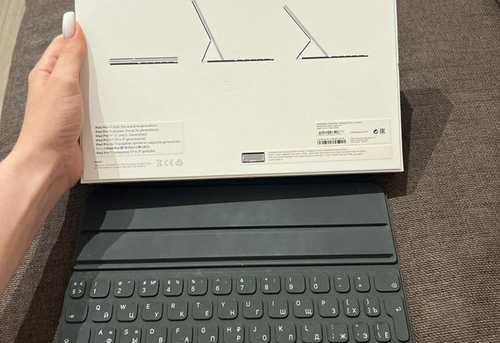 Apple SMART keyboard folio